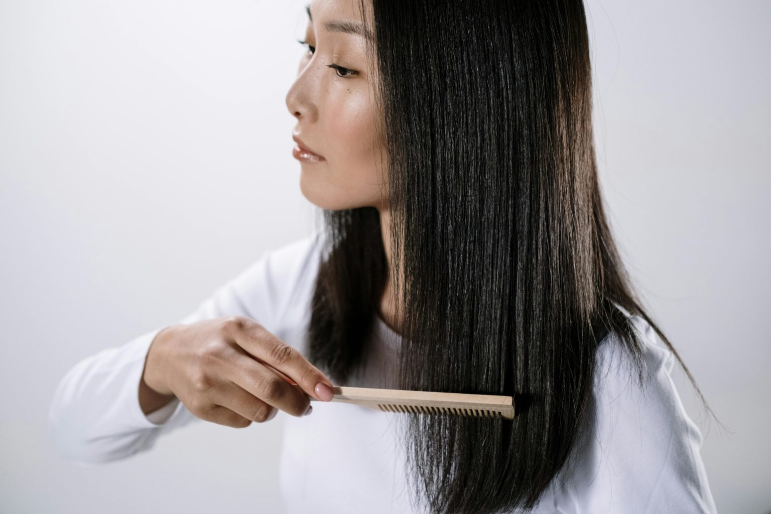10 Jenis Sisir Rambut dan Fungsinya yang Perlu Anda Ketahui